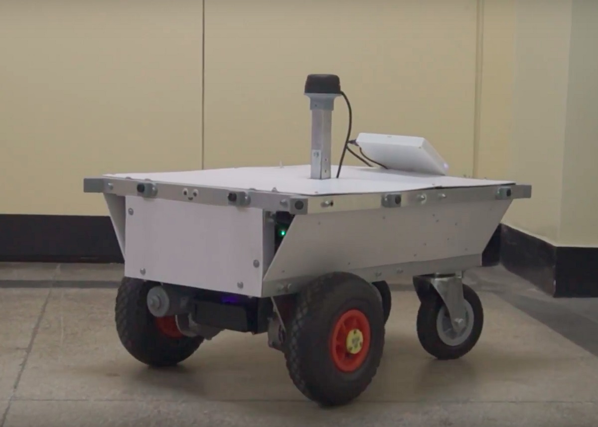 Robot studentów z AGH samodzielnie dostarczy przesyłkę-- Serwis ...